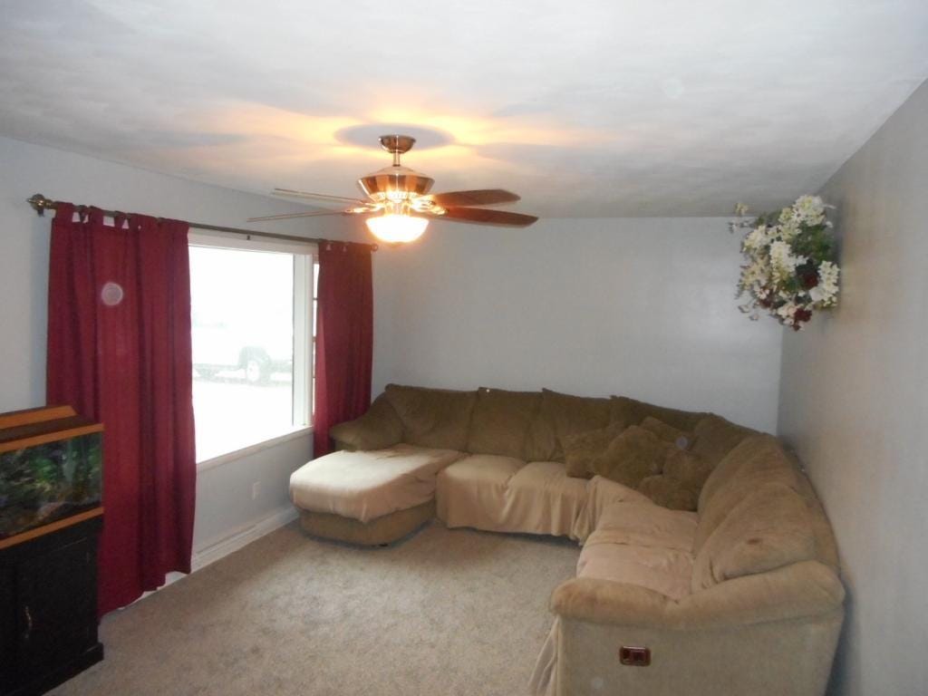 1405 W Highland Place, Decatur, IL 62526