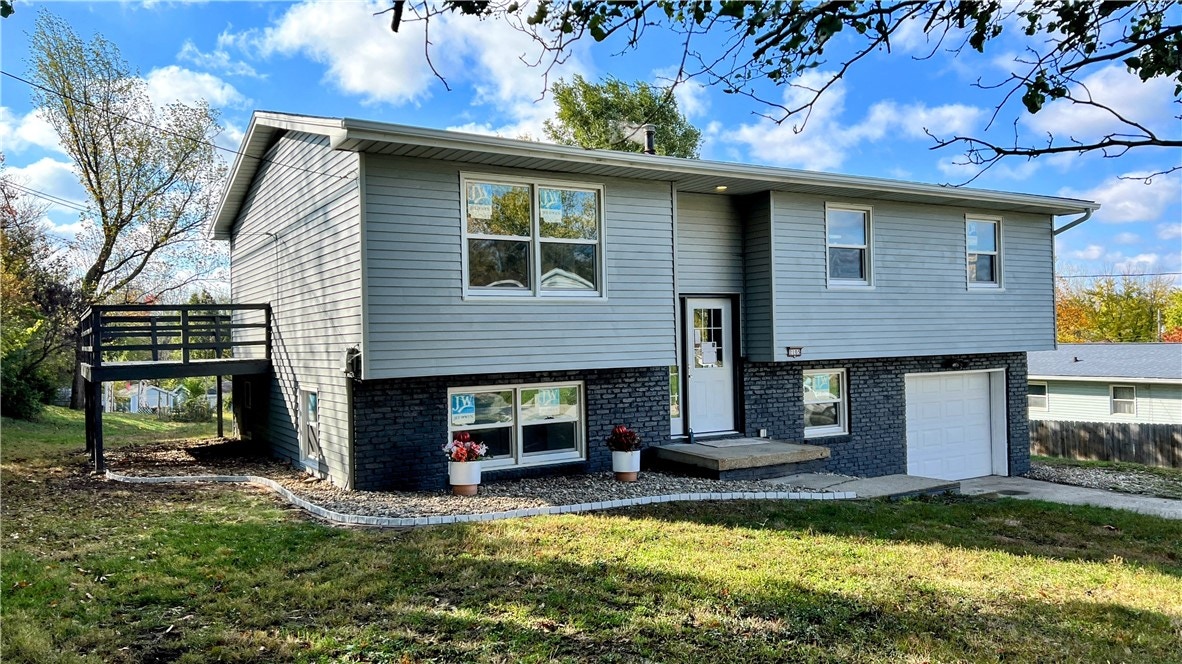 2105 W Marietta Street, Decatur, IL 62522