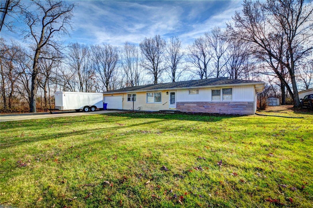 2411 Alice Lane, Decatur, IL 62521