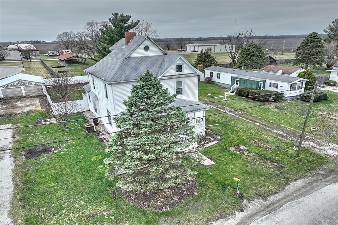 4975 S Taylor Road, Elwin, IL 62532