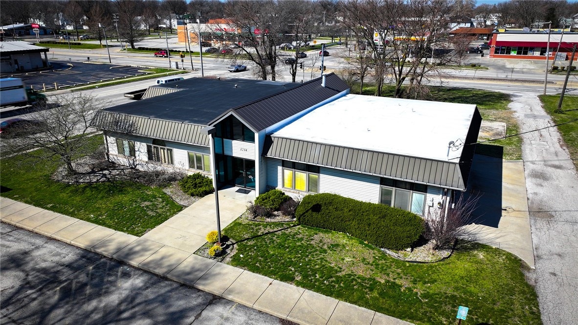 1234 Water Street, Decatur, IL 62521