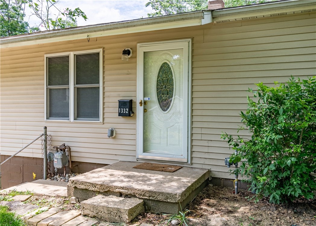 1332 N Oak Drive, Decatur, IL 62526