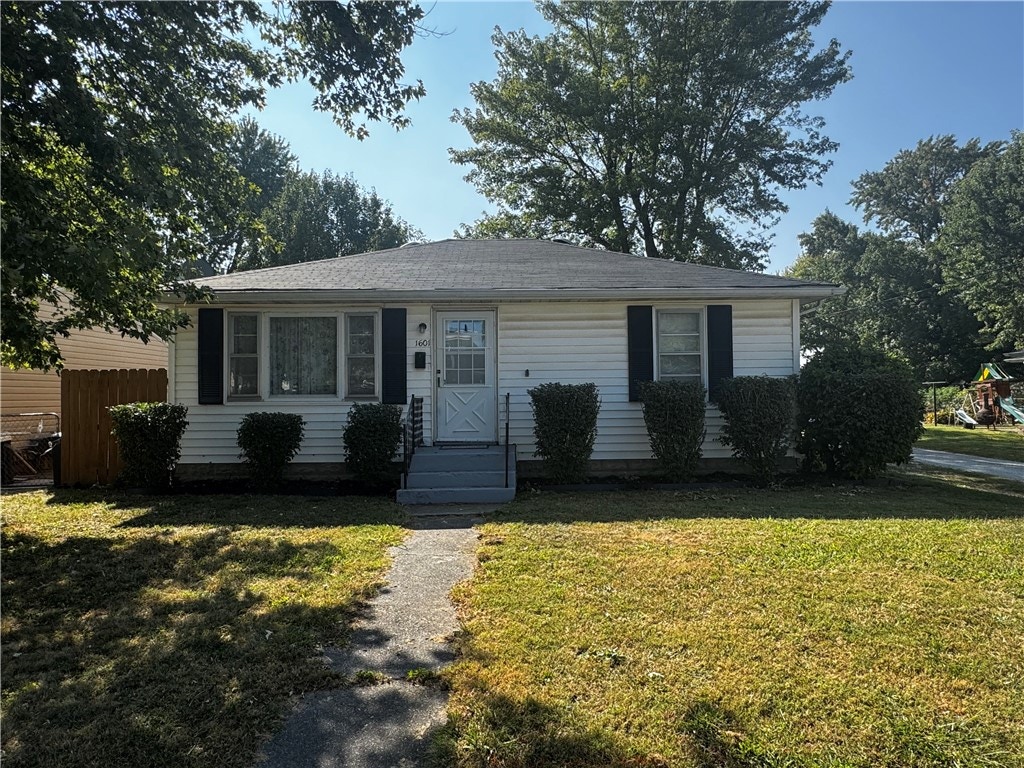 1601 S Park Street, Effingham, IL 62401