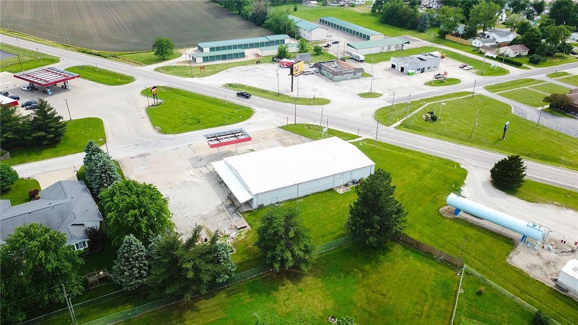 622 E Main Street, Warrensburg, IL 62573