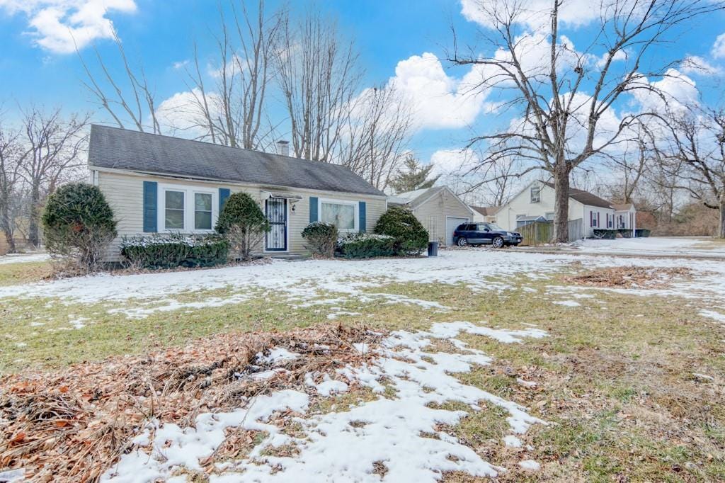 1721 Kenwood Court, Decatur, IL 62526